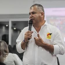 Sigo escuchando a las comunidades: Carlos Mario Gil
